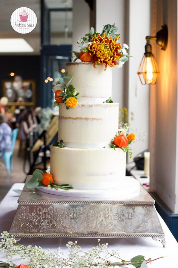 Ian wedding cake - Friddle's Cakes