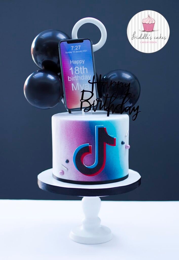 tik tok cake2 - Friddle's Cakes